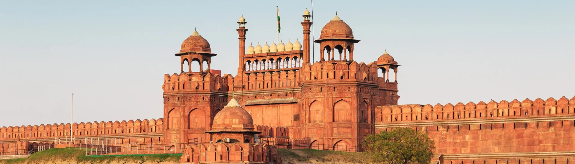 Red Fort Delhi Entry Timings, Ticket Price, History, & Travel Tips